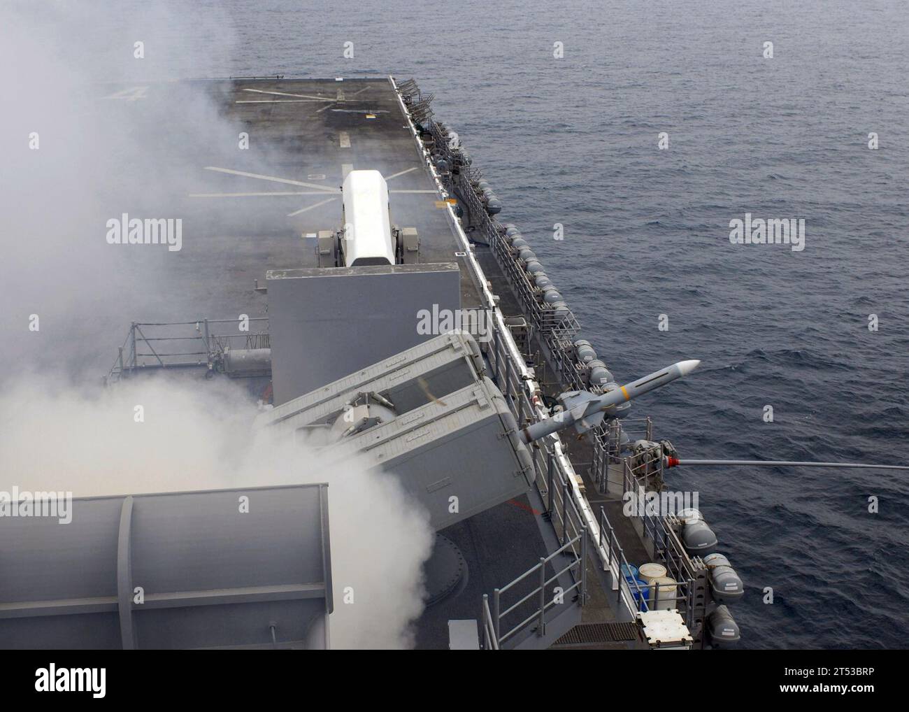 Boxer, Launch, LHD, LHD 4, LHD-4 Stock Photo - Alamy