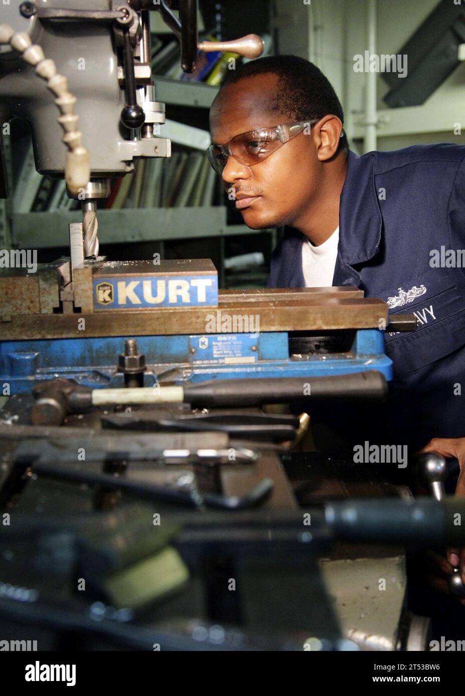 Boxer, Engineering, LHD, LHD 4, LHD-4, machine shop Stock Photo - Alamy