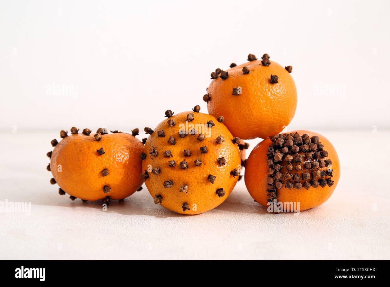Orange pomander balls hi-res stock photography and images - Alamy