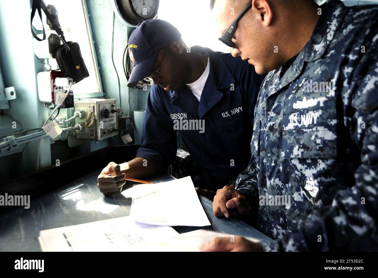 bridge watch, Mine Warfare Crew Swerve, navigation, Sailors, U.S. Navy ...