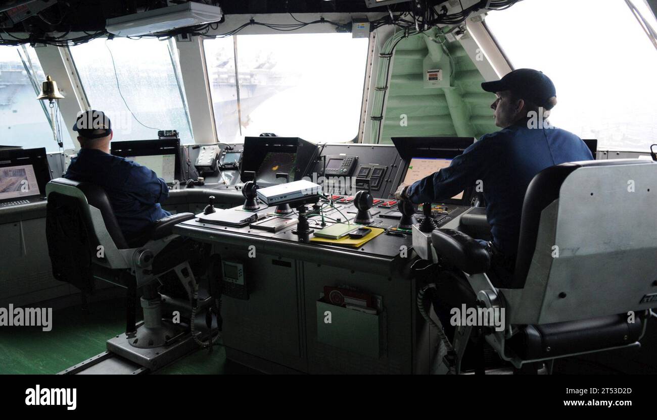 bridge, bridge wing, Littoral Combat Ship, Pacific Ocean, refueling at sea, U.S. navy , USS ...