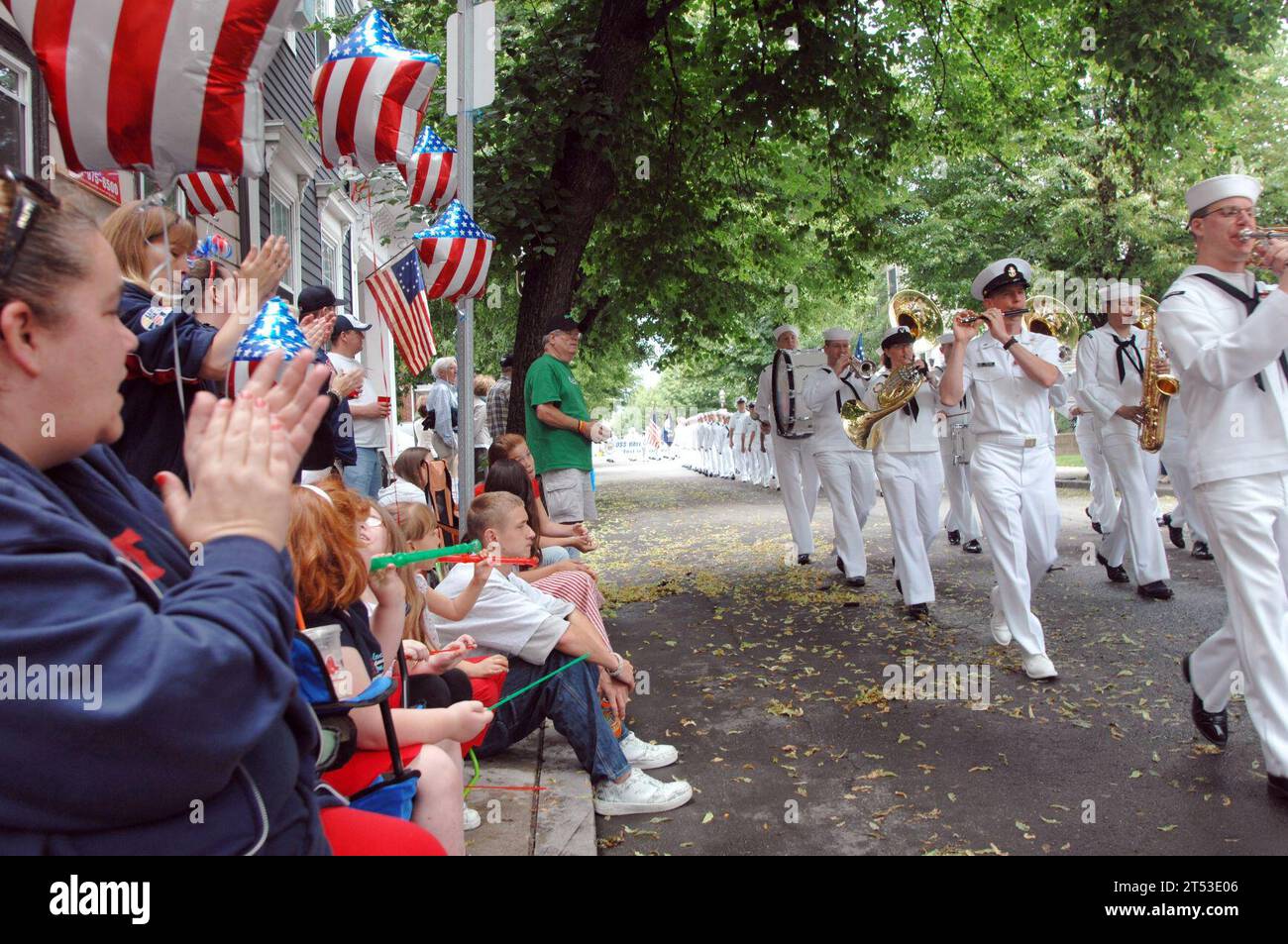 Marching navy hi-res stock photography and images - Alamy