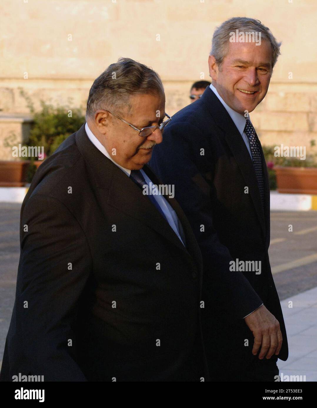 Bush, Iraq, POTUS, talabani Stock Photo - Alamy
