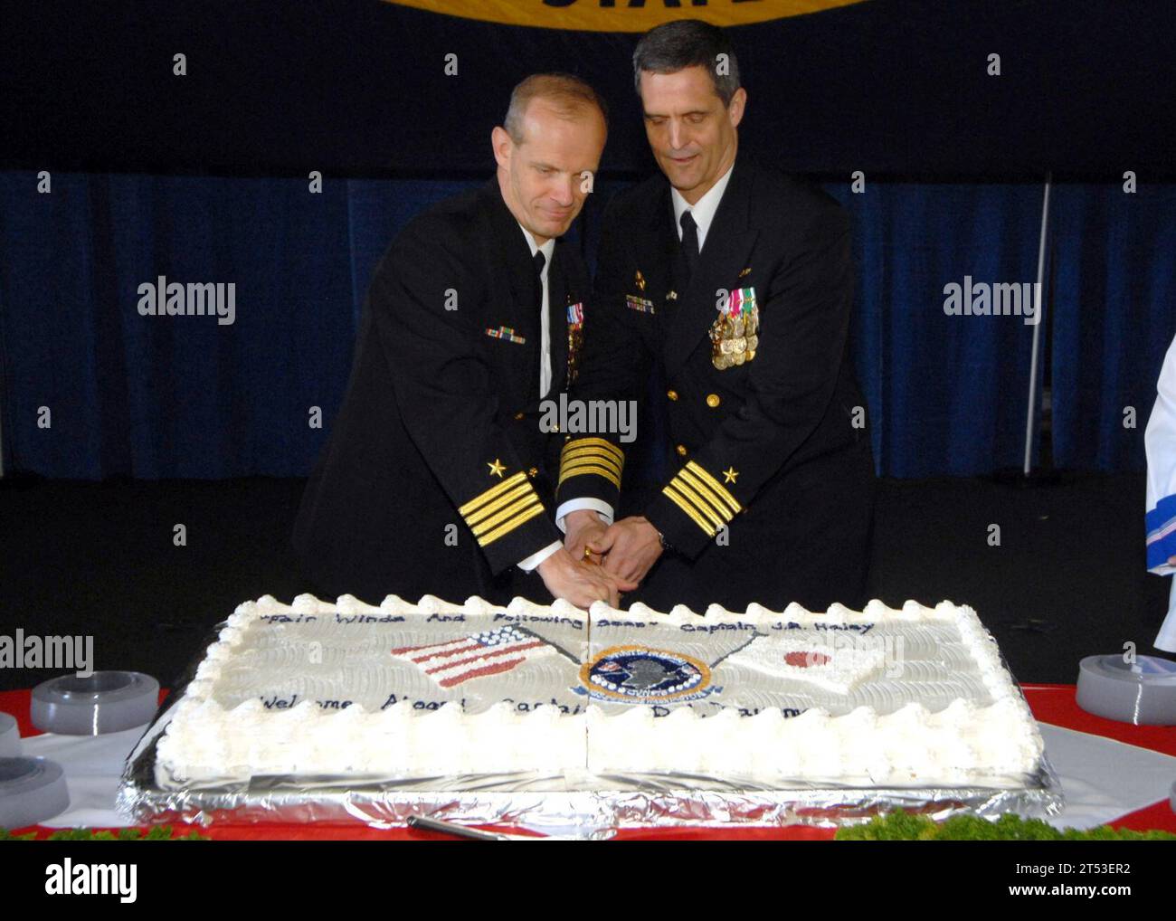 Male members us military hi-res stock photography and images - Alamy