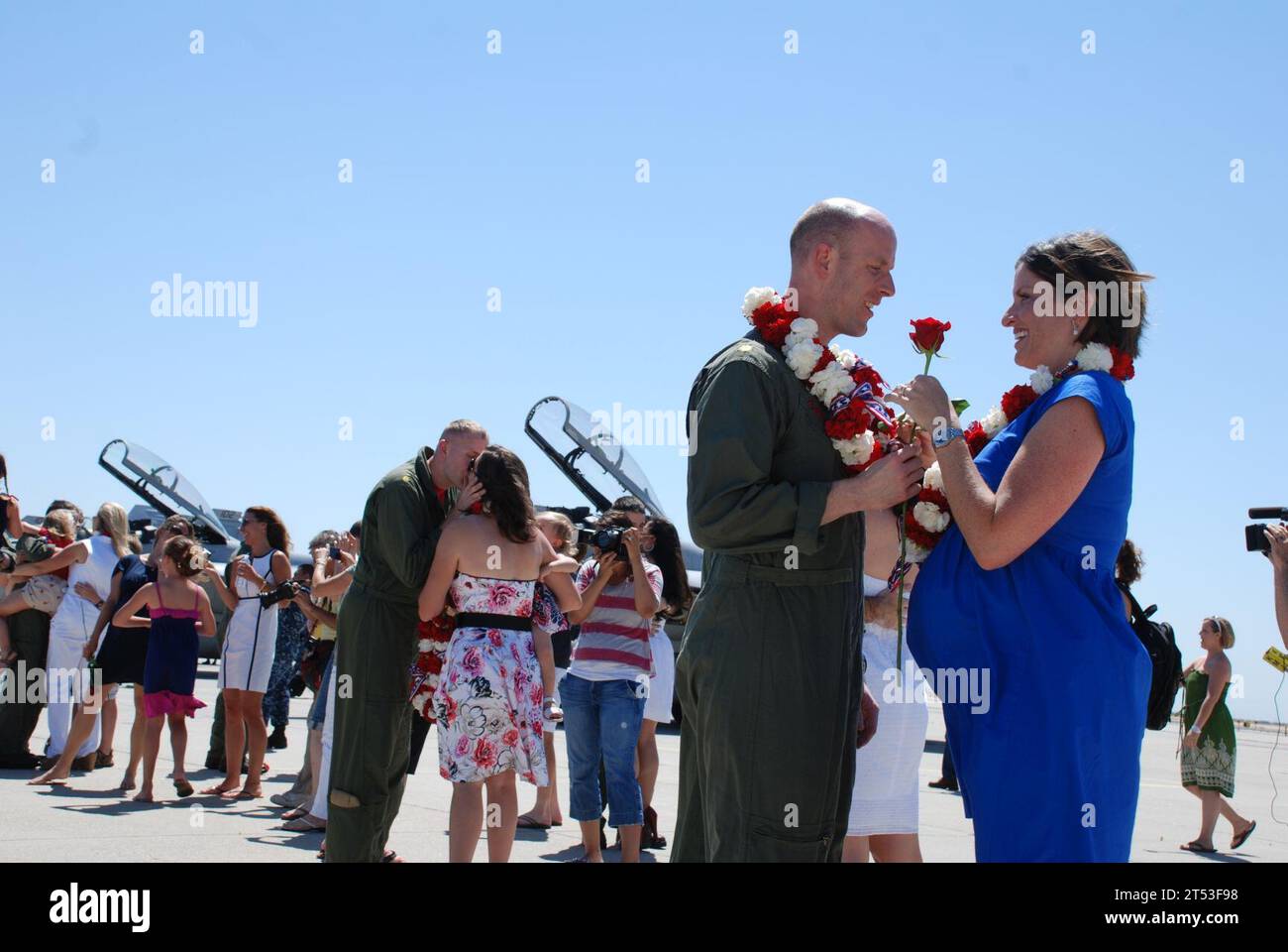 Calif., CVW-17, Homecoming, NAVAL AIR STATION LEMOORE, Sailors ...