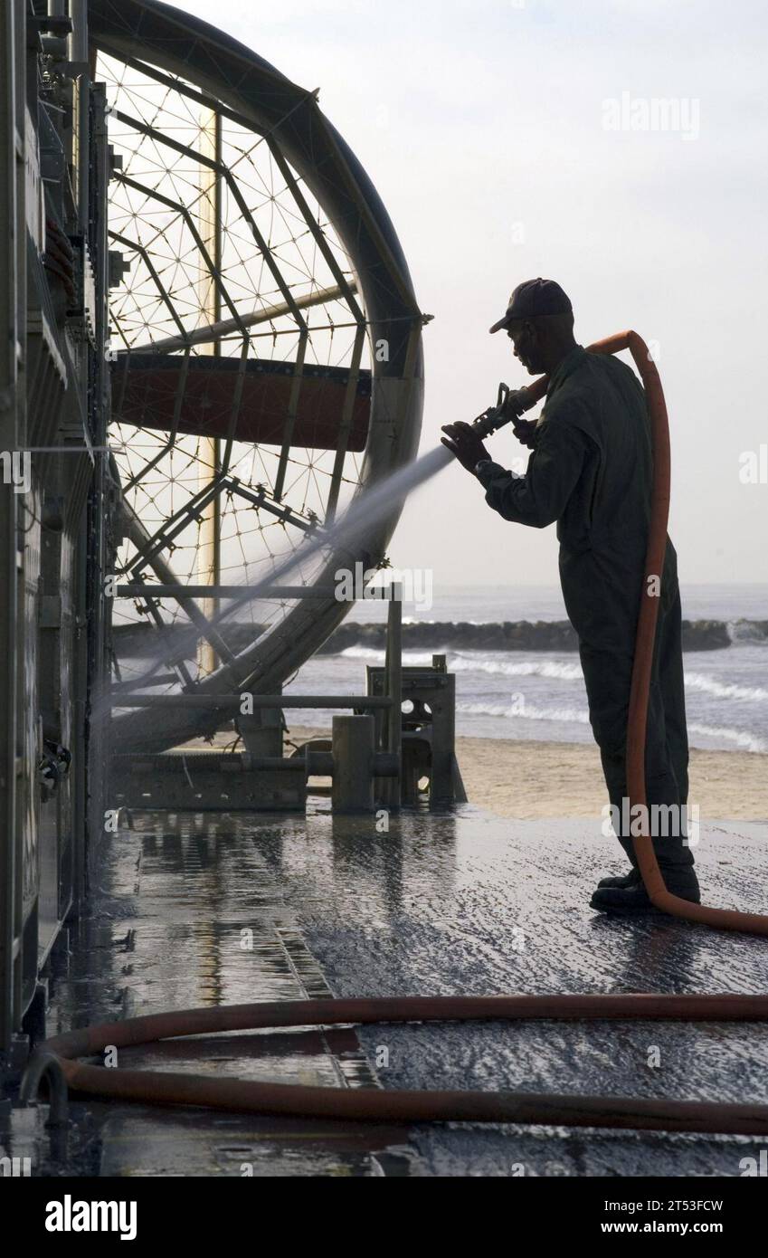 Calif., Landing Craft Air Cushion (LCAC), military participate, navy ...