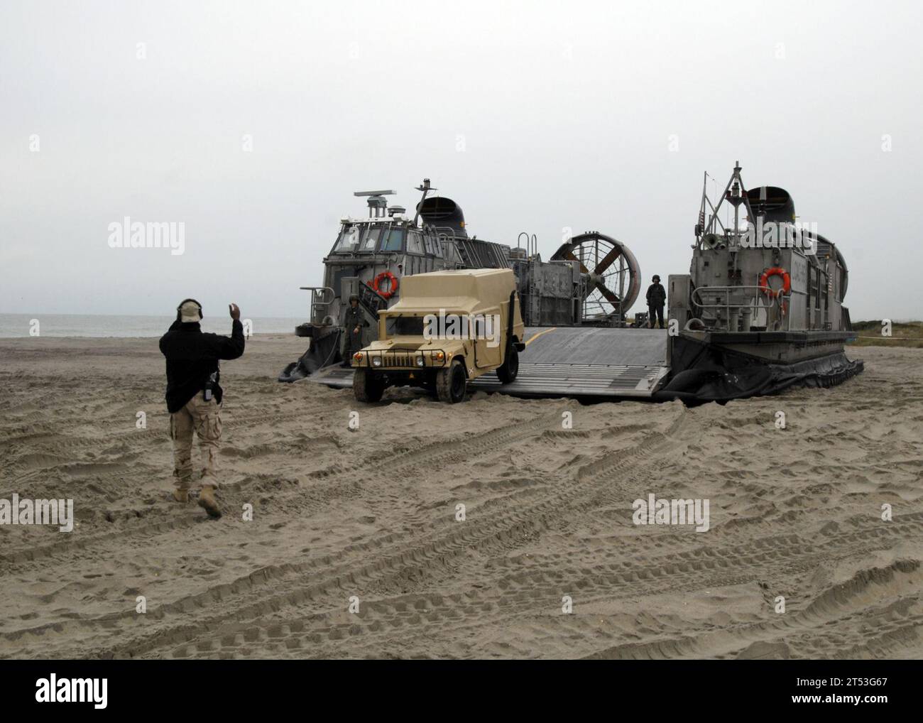 camp lejune, landing craft, lcac. landing craft air cushion, Marines, u ...