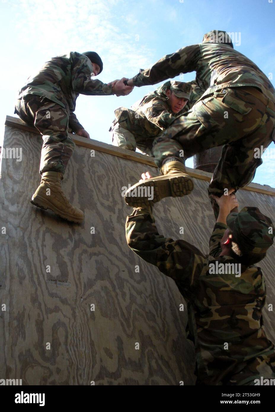 Camp Shelby, confidence course, Miss, navy, NMCB 133, obstacle, SEABEES ...