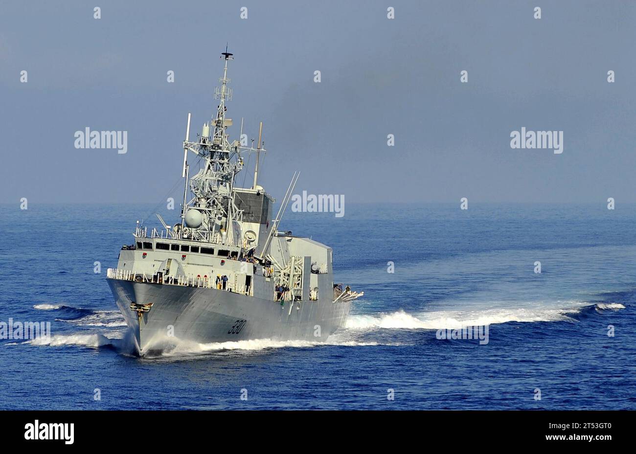 Canadian Navy frigate HMCS Halifax (FFH 330), Caribbean Sea, U.S. navy ...