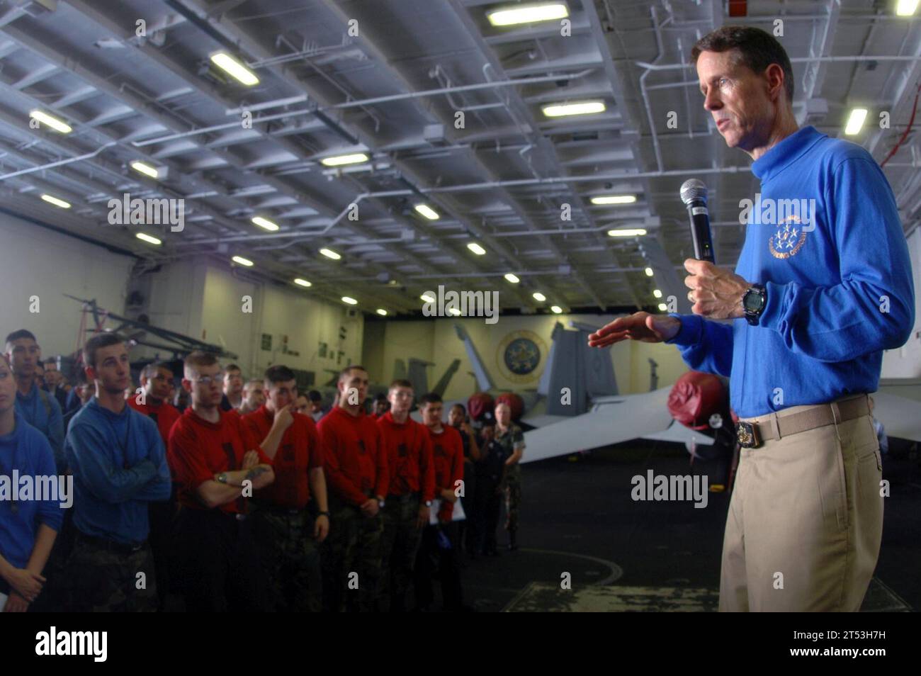Uss nimitz cvn 68 commanding officer hi-res stock photography and ...