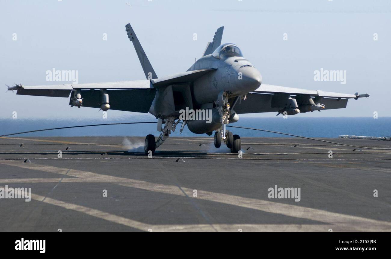 Carl Vinson Carrier Strike Group, F/A-18E Super Hornet, landing, navy ...