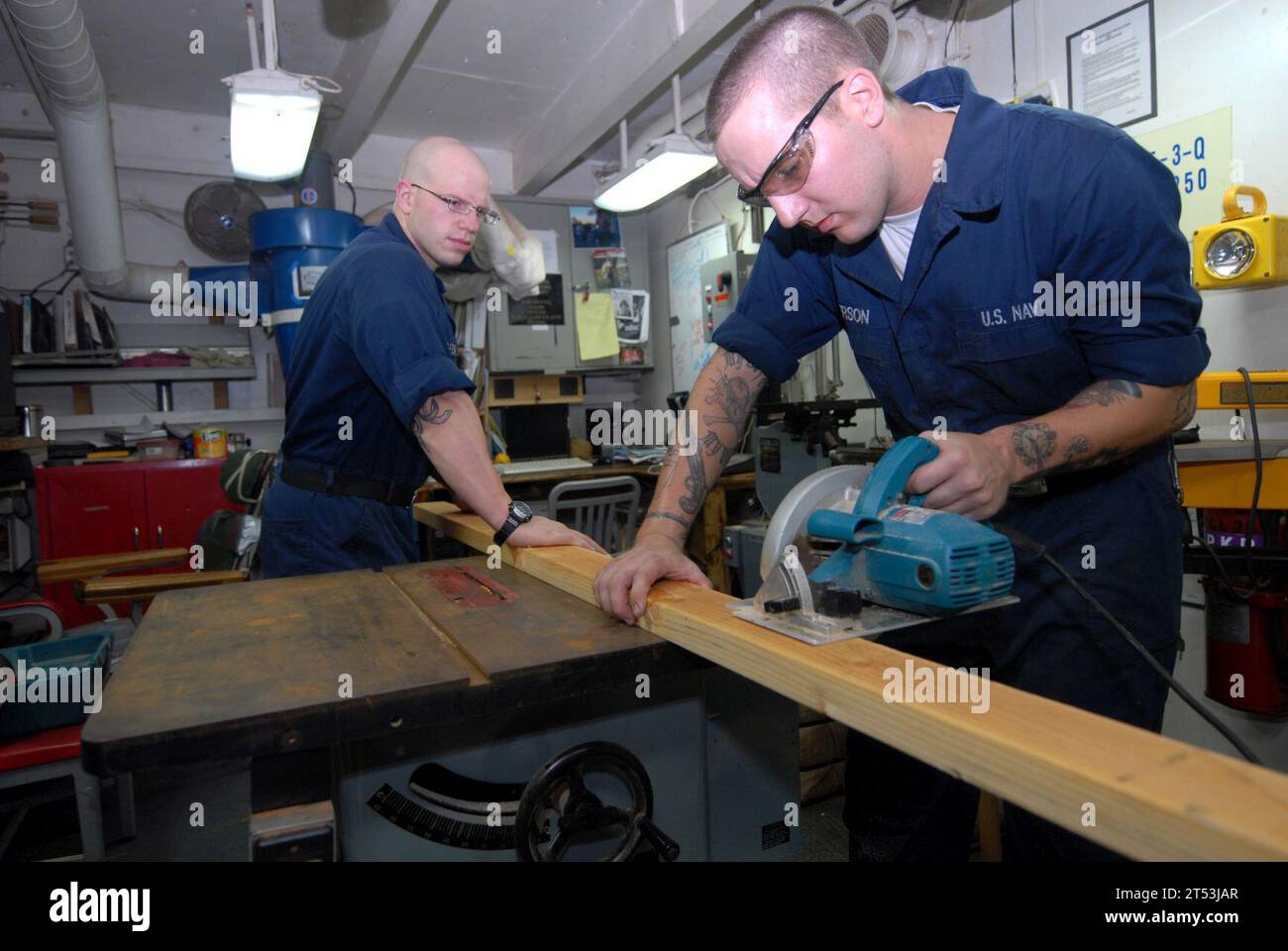 Military carpenters hi-res stock photography and images - Alamy
