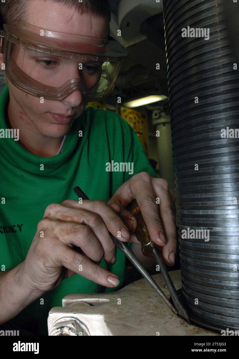 Carrier Air Wing (CVW) 3, hydraulic jack in the GSE (Ground Support ...