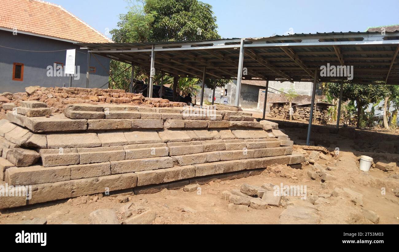 The ruin of Keboireng Temple is a temple in Pasuruan, East Java. This ...