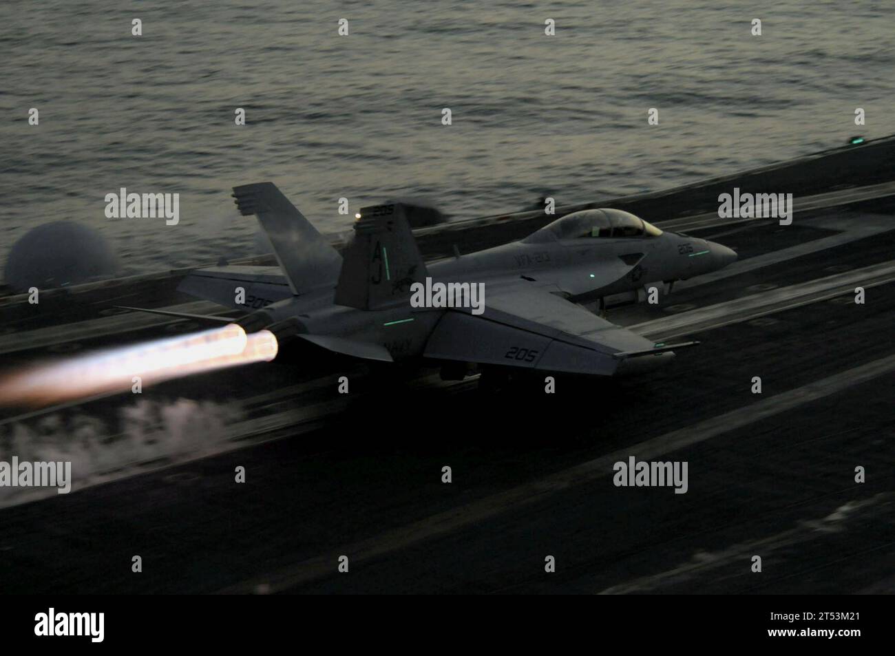 Carrier, flight deck, flt deck, Launch Stock Photo - Alamy