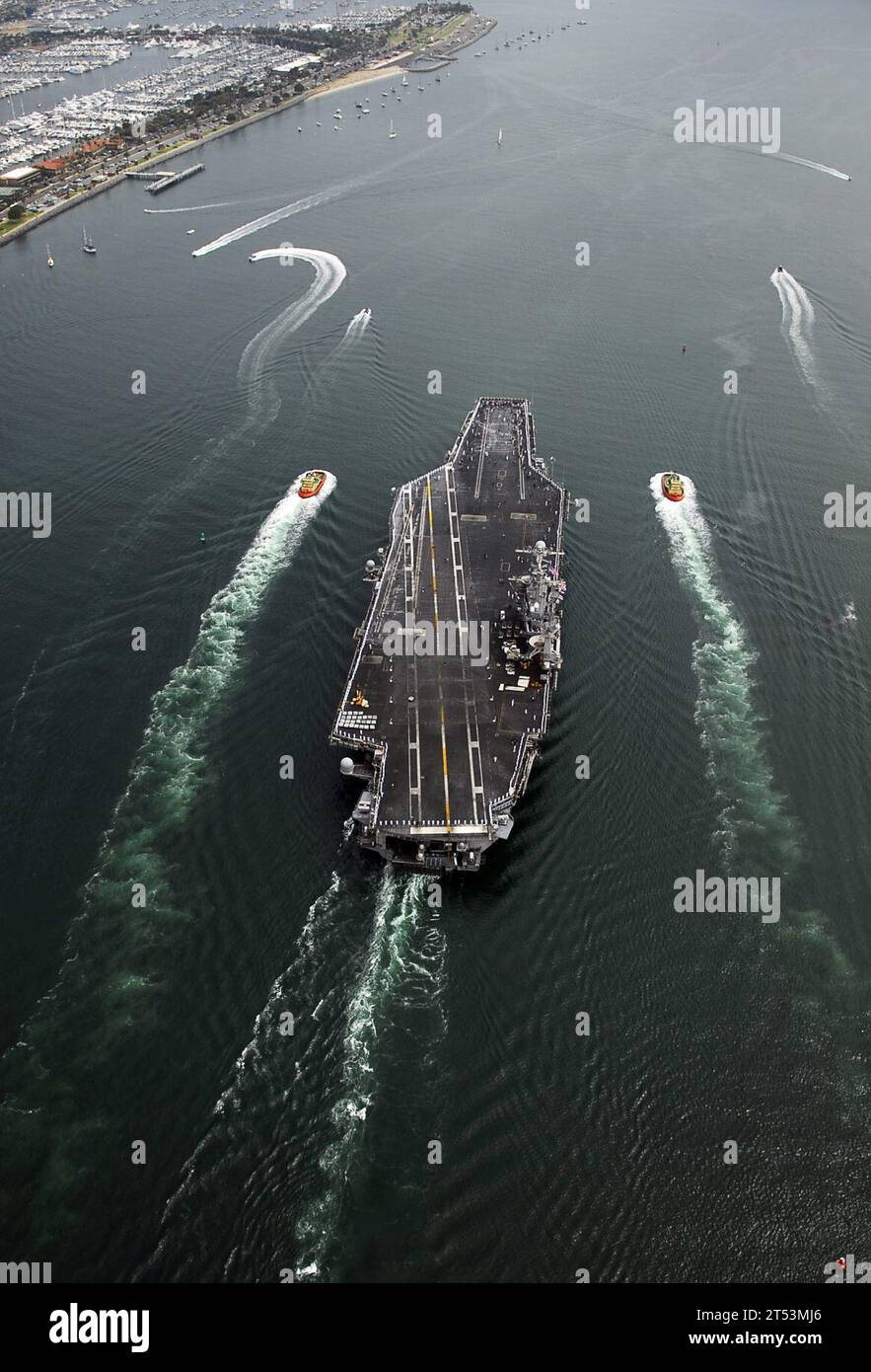 Carrier, port visit, ships Stock Photo - Alamy