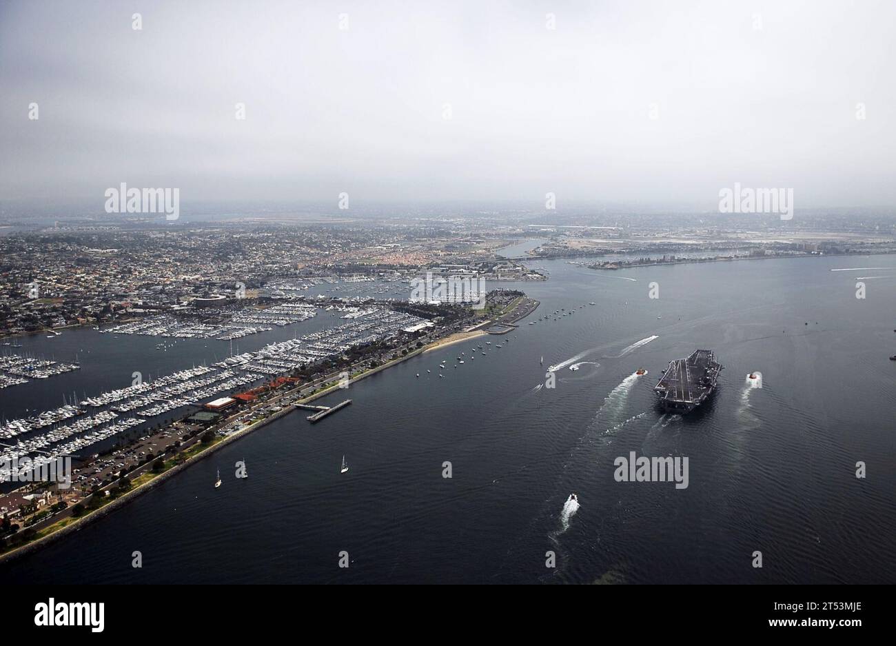 Carrier, port visit, ships Stock Photo - Alamy