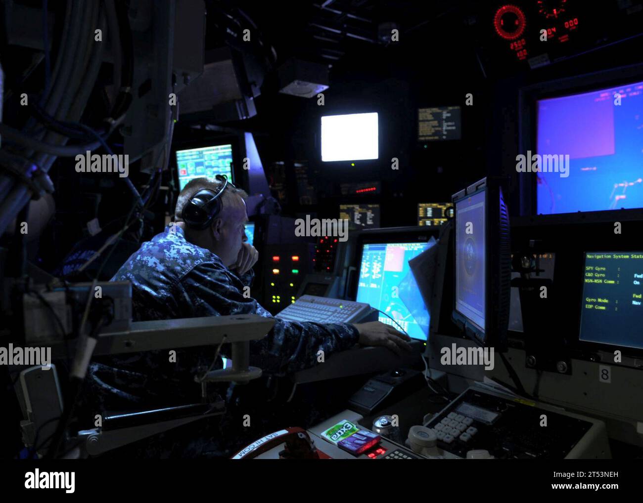 Tracking operations hi-res stock photography and images - Alamy