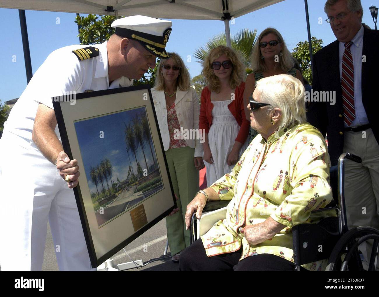 ceremony, family, Fighter Pilot, memorial, pow, presentation, stockdale ...