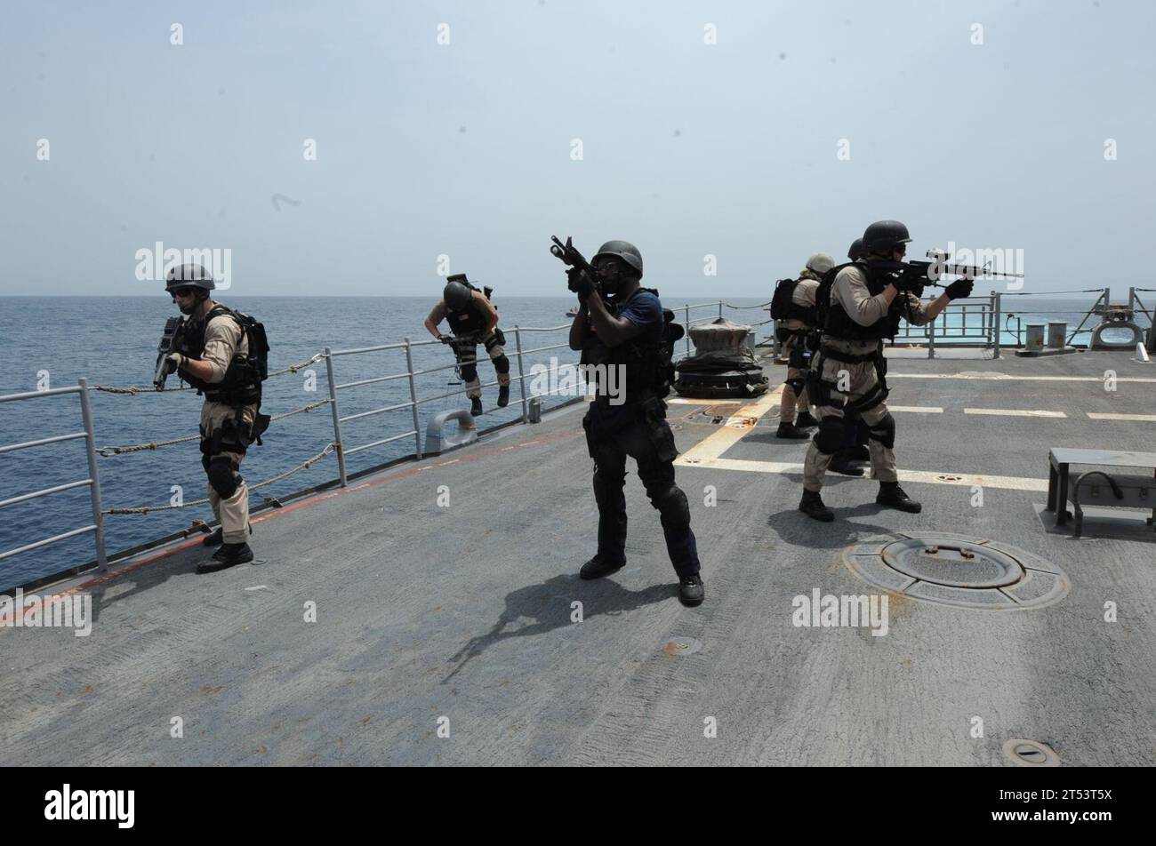cg 59, CRUISER, CTG 56.1, mock assault operation, training, U.S. Coast ...