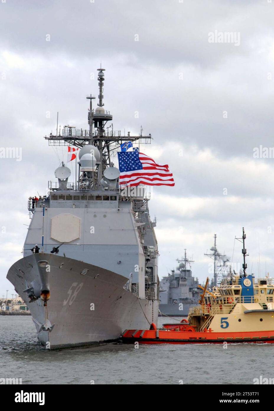 CG 58, CRUISER, ship, uss philippines sea Stock Photo - Alamy