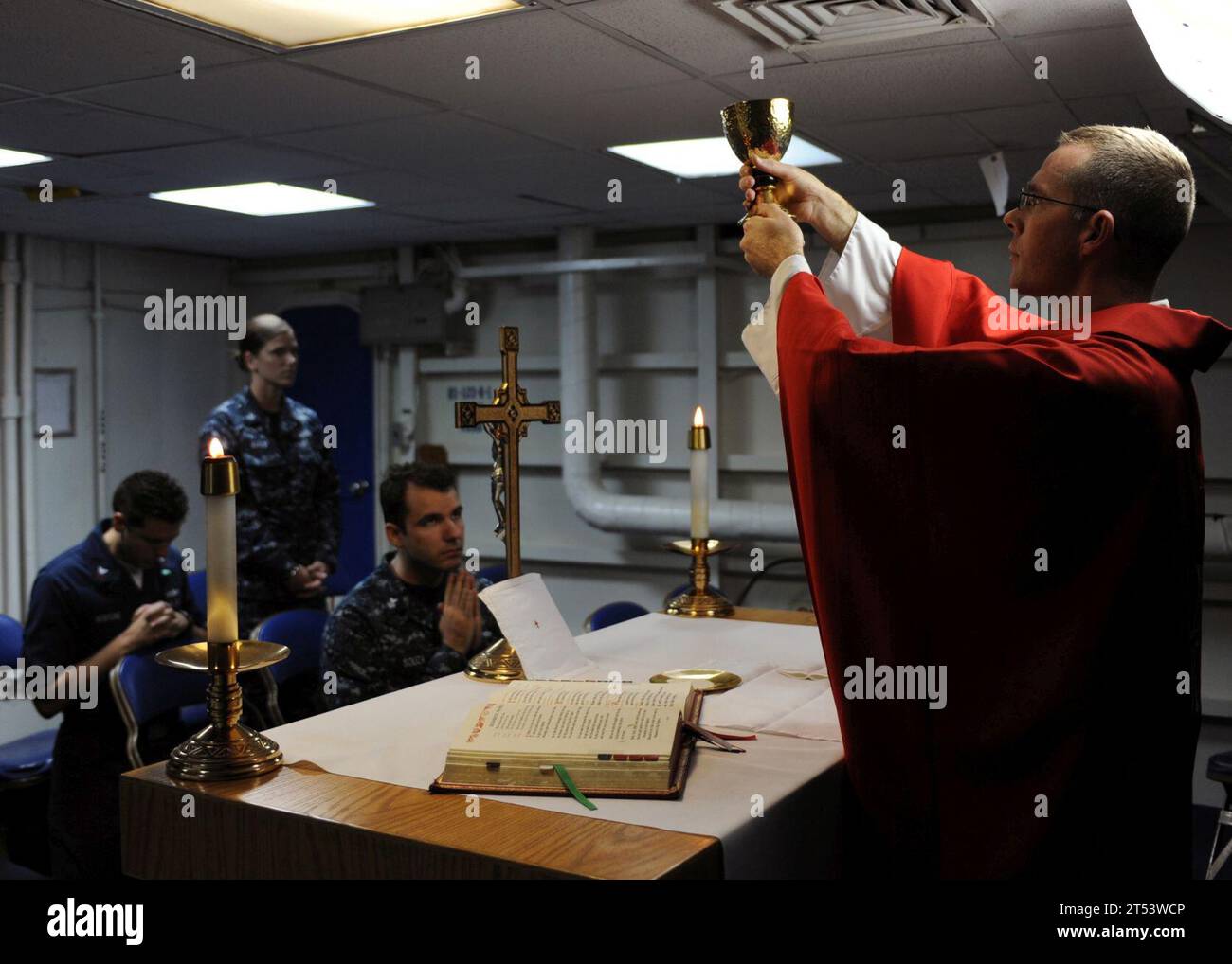 chaplain, Religious Ministries, Sailors, U.S. Navy, USS Abraham Lincoln ...