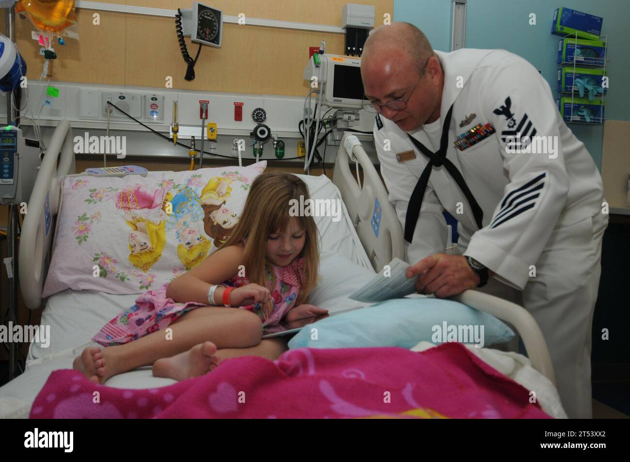 child, Fla., hospital visit, Sailor, St. Petersburg, USS Independence ...
