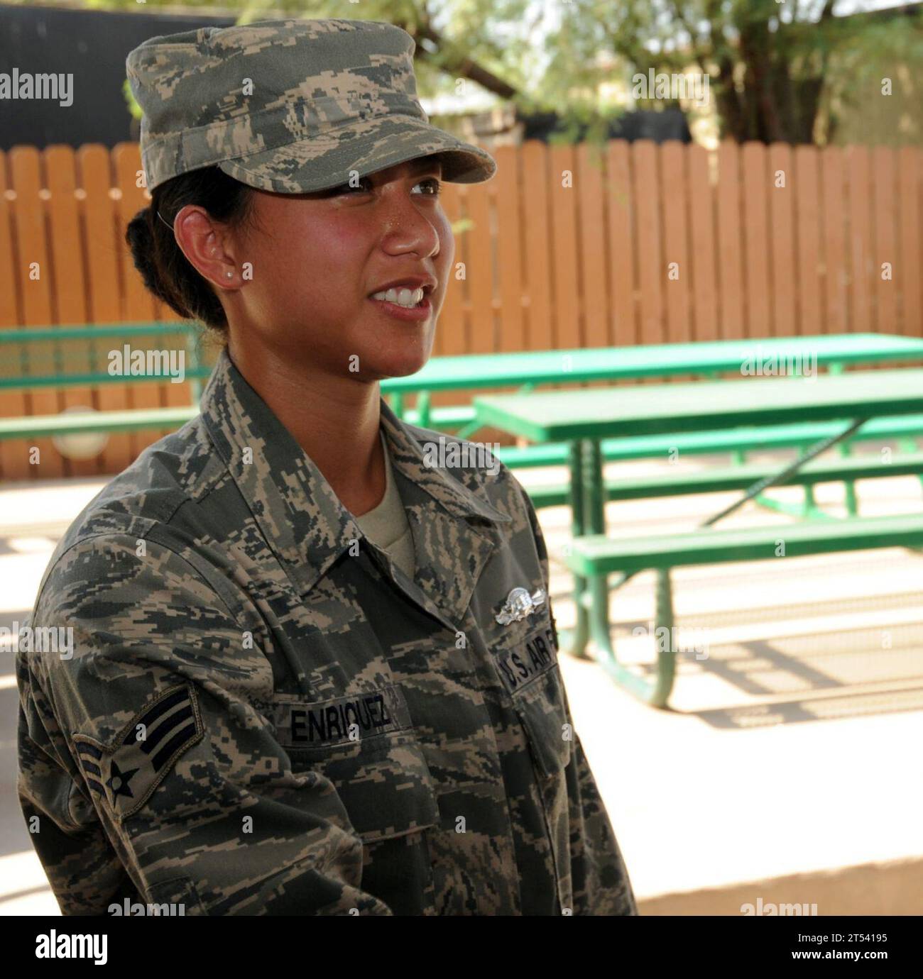 Navy expeditionary warfare badge hi-res stock photography and images ...