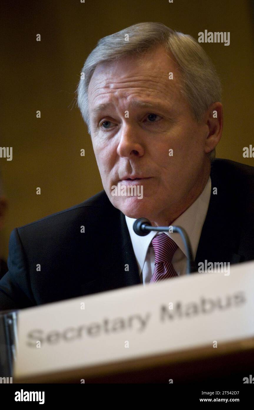 CNO, Ray Mabus, secnav, Secretary of the Navy Stock Photo - Alamy