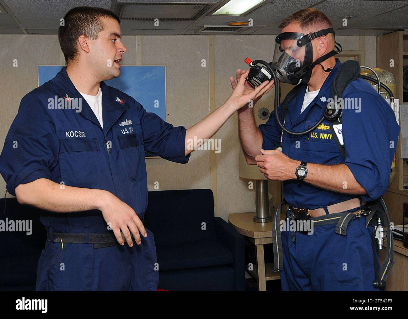 CO, Sailors, SCBA, scuba, Self-contained breathing apparatus, U.S. 5TH ...