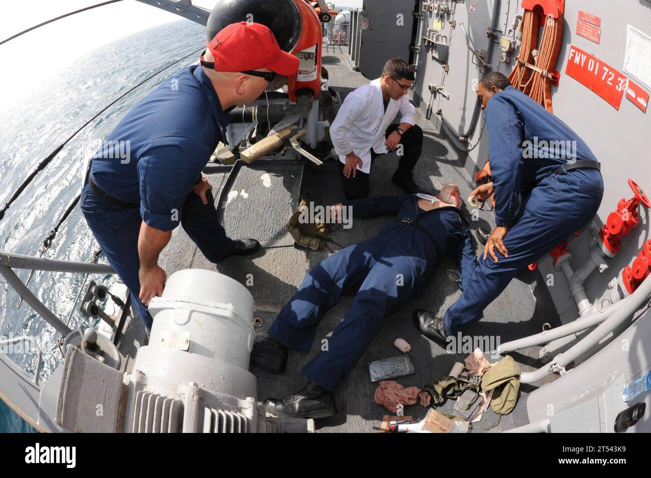 Combined Task Force 52, Joint mine counter-measure exercise, Sailors, U ...