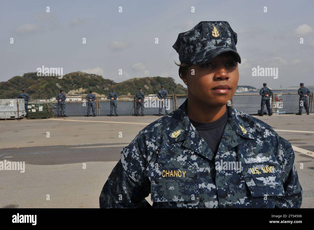 command ship, Sailors, U.S. 7th Fleet, U.S. Navy, USS Blue Ridge (LCC ...