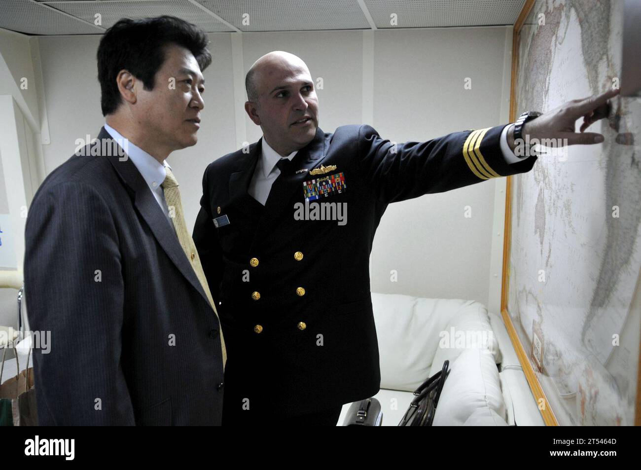 commanding officer, guided-missile destroyer USS Mitscher (DDG 57 ...