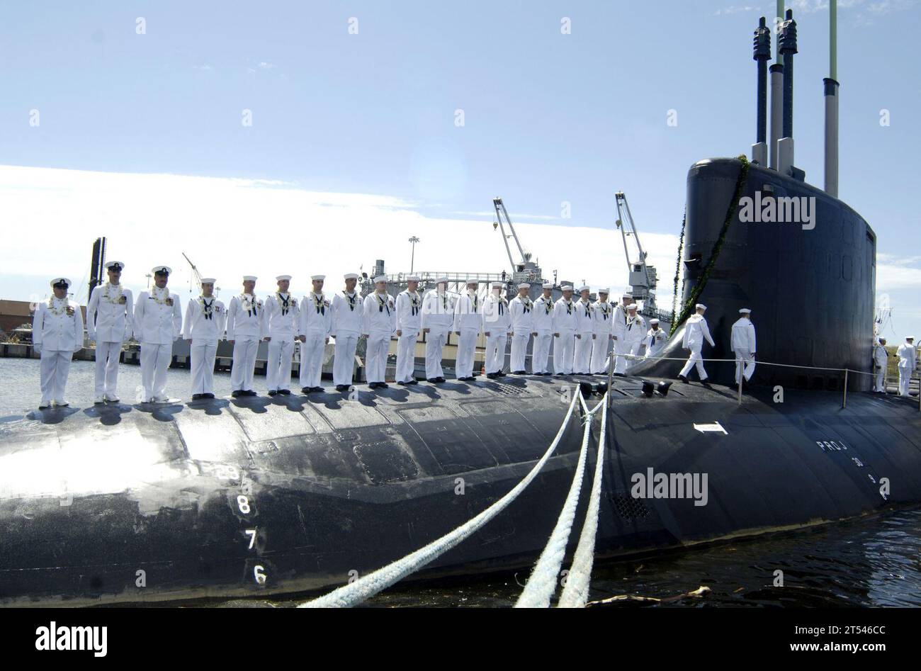 Virginia class nuclear attack submarine uss hawaii ssn 776 hi-res stock photography and images ...