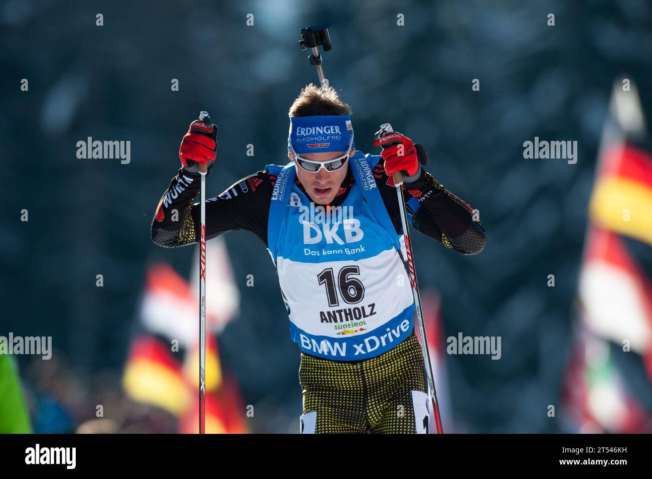 Simon Schempp Aktion Biathlon Welt Cup 10 KM Sprint der Herren in ...