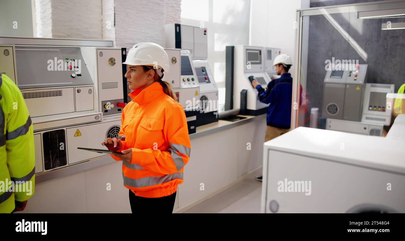 Safety management hi-res stock photography and images - Alamy