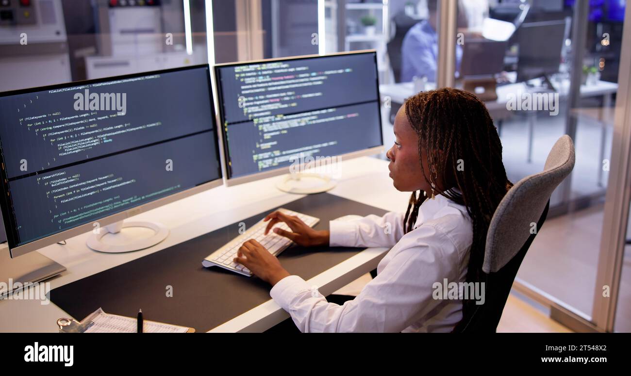 Software Programmer Or Coder Woman Using Office Computer Stock Photo - Alamy