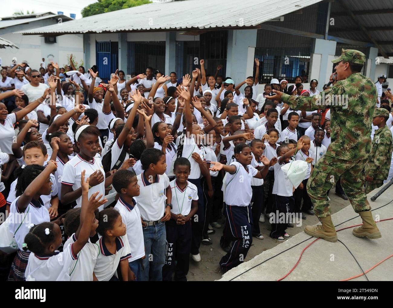 Community Service, Continuing Promise 2011, hospital ship, Institucion ...