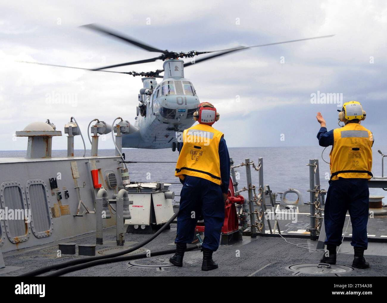 COMPTUEX, helicopter, people Stock Photo - Alamy