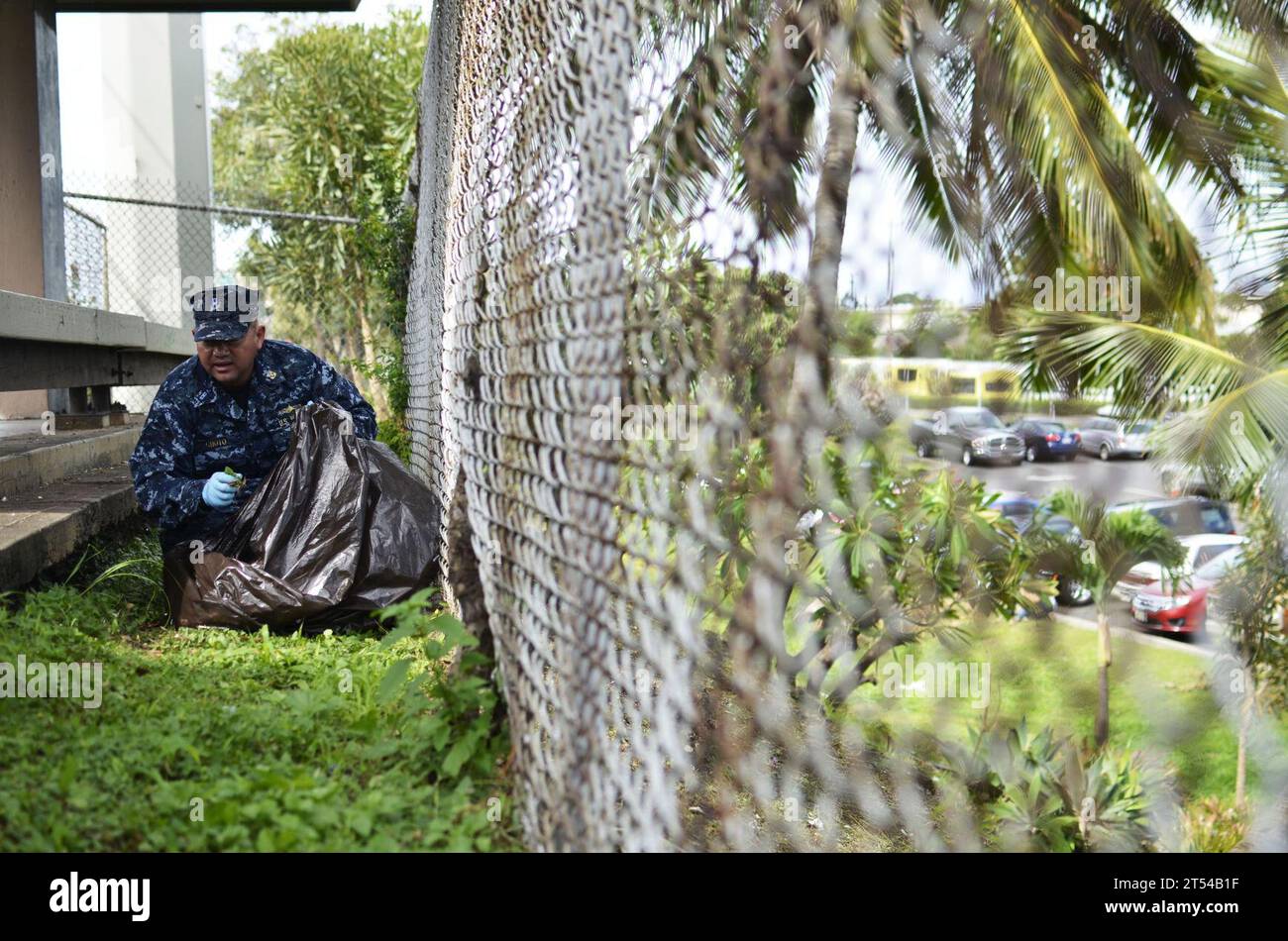 COMREL, HAWAII, Joint Base Pearl Harbor-Hickam, Pearl Harbor, Sailors ...