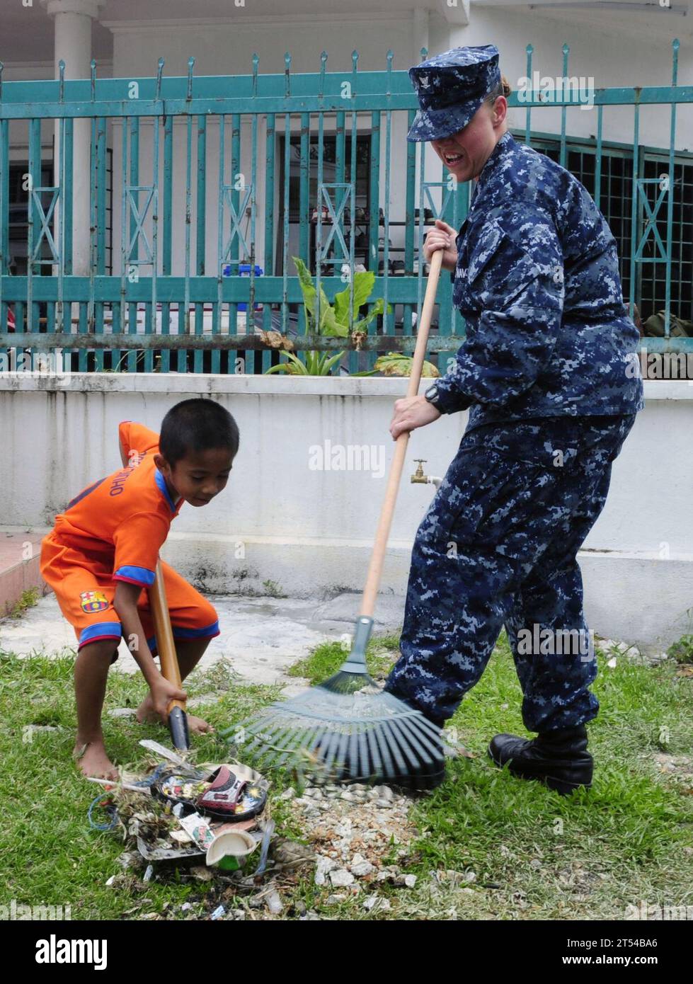COMREL, medical, Sailors, U.S. Navy, USS John C. Stennis (CVN 74 Stock ...