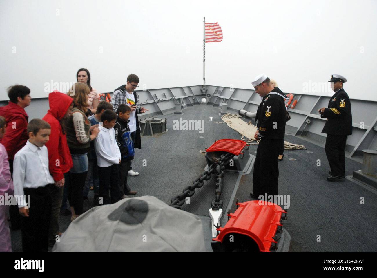 COMREL, Sailors, U.S. Navy, USS Ford (FFG 54), Vladivostok Russia Stock ...