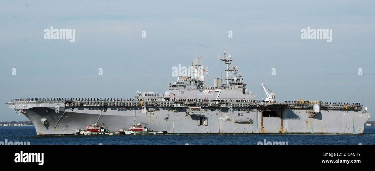 Continuing Promise 10, Sailor, U.S. Navy, USS Iwo Jima (LHD 7 Stock ...
