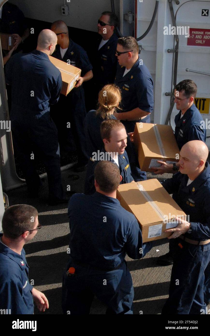 counter-piracy operations, ctf-151, REPLENISHMENT AT SEA, USNS Kanawha ...