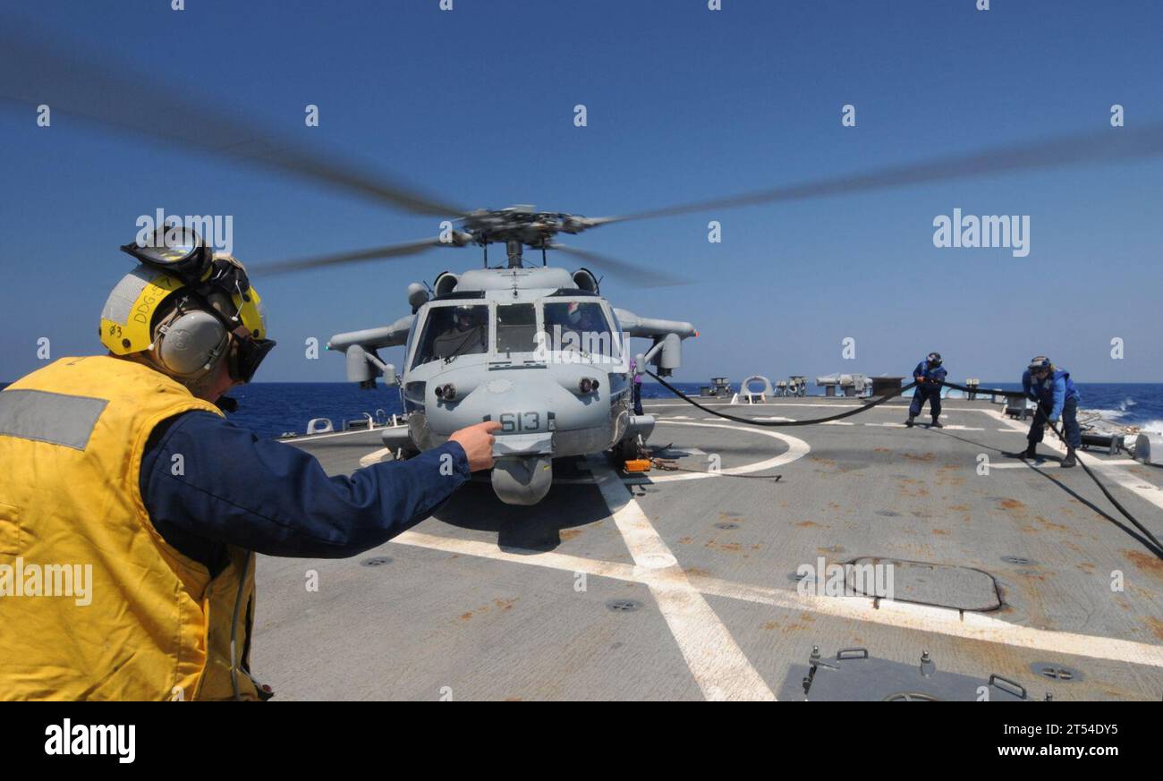 Cranial, DDG 57, Deven King, flight deck, MH-60S Sea Hawk, Sailor, U.S ...