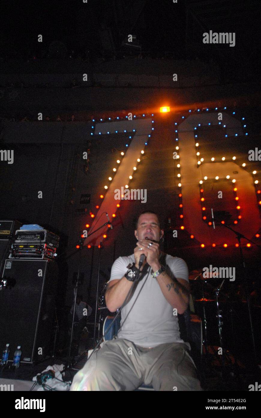 Creed, MWR, Scott Stapp, USS Ronald Reagan Stock Photo - Alamy