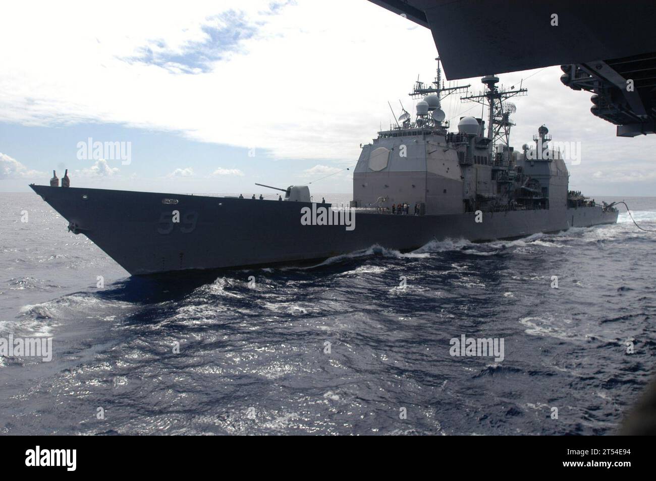 CRUISER, ship, UNREP Stock Photo - Alamy