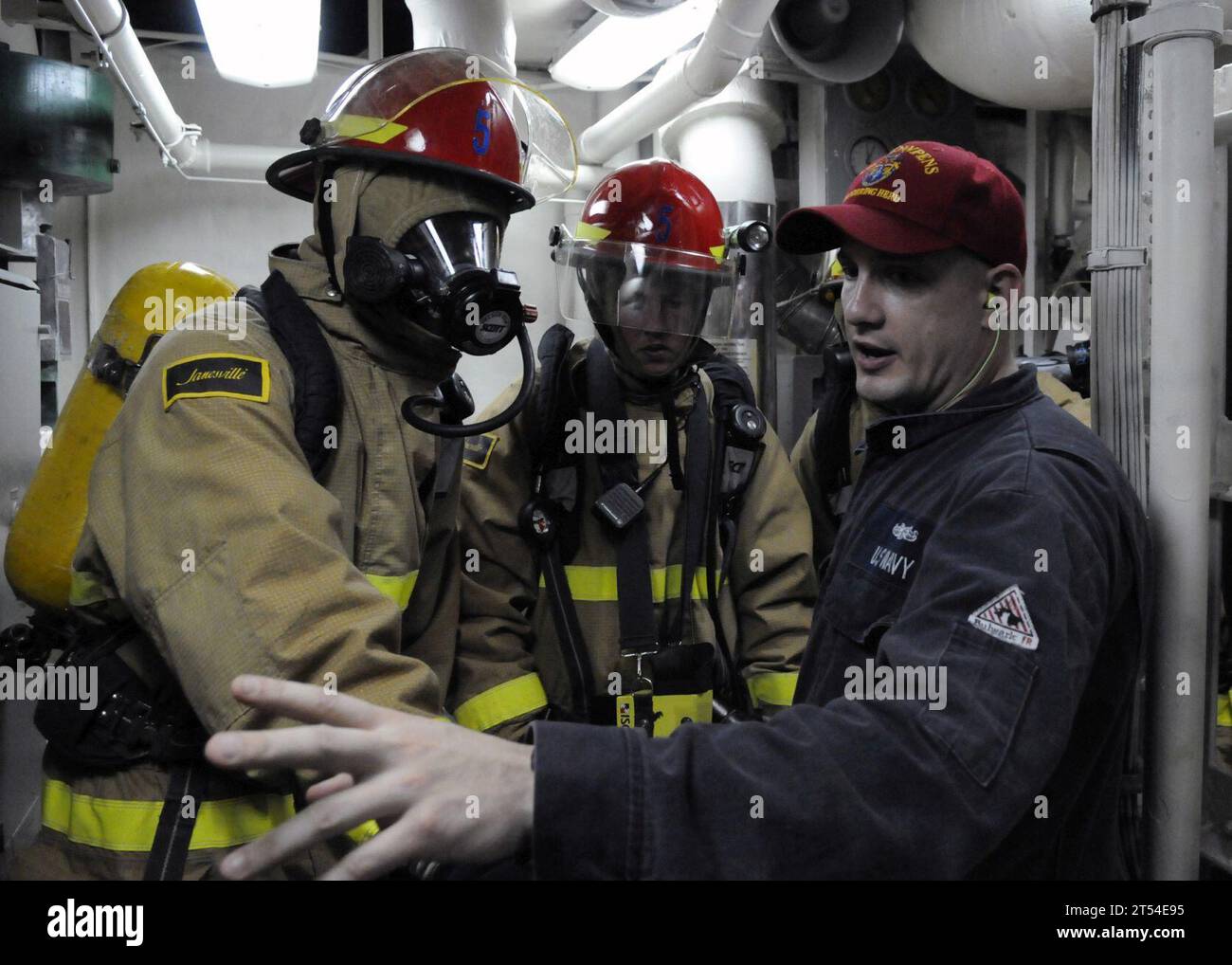 CRUISER, firefighting, Sailors, training, U.S. Navy, USS Cowpens (CG 63 ...