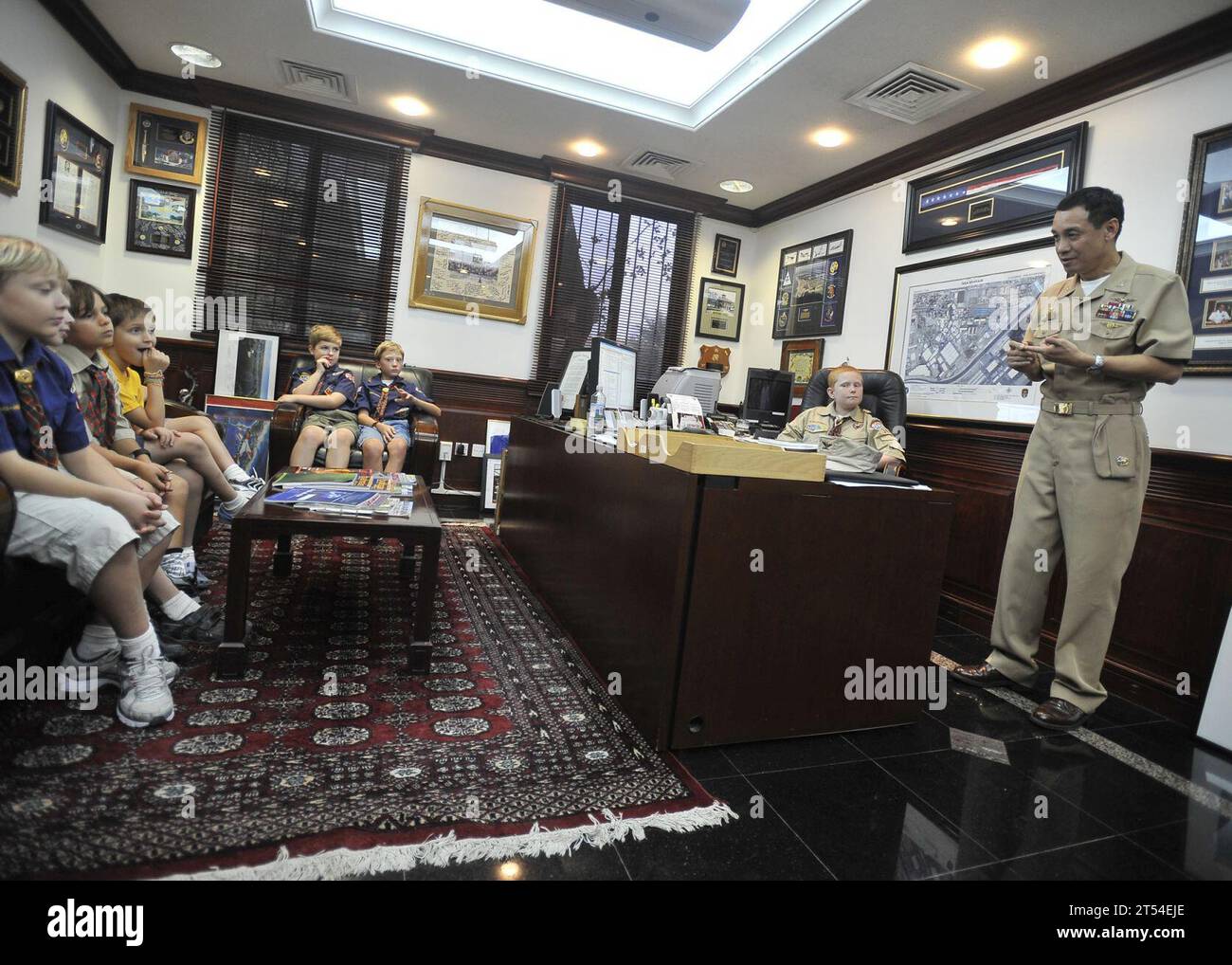 Cub Scouts, NSA Bahrain, office, U.S. navy Stock Photo - Alamy