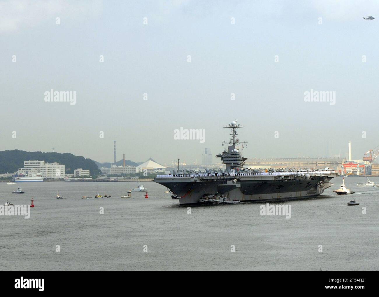 CVN 73, George Washington Arrival, USS George Washington Stock Photo ...
